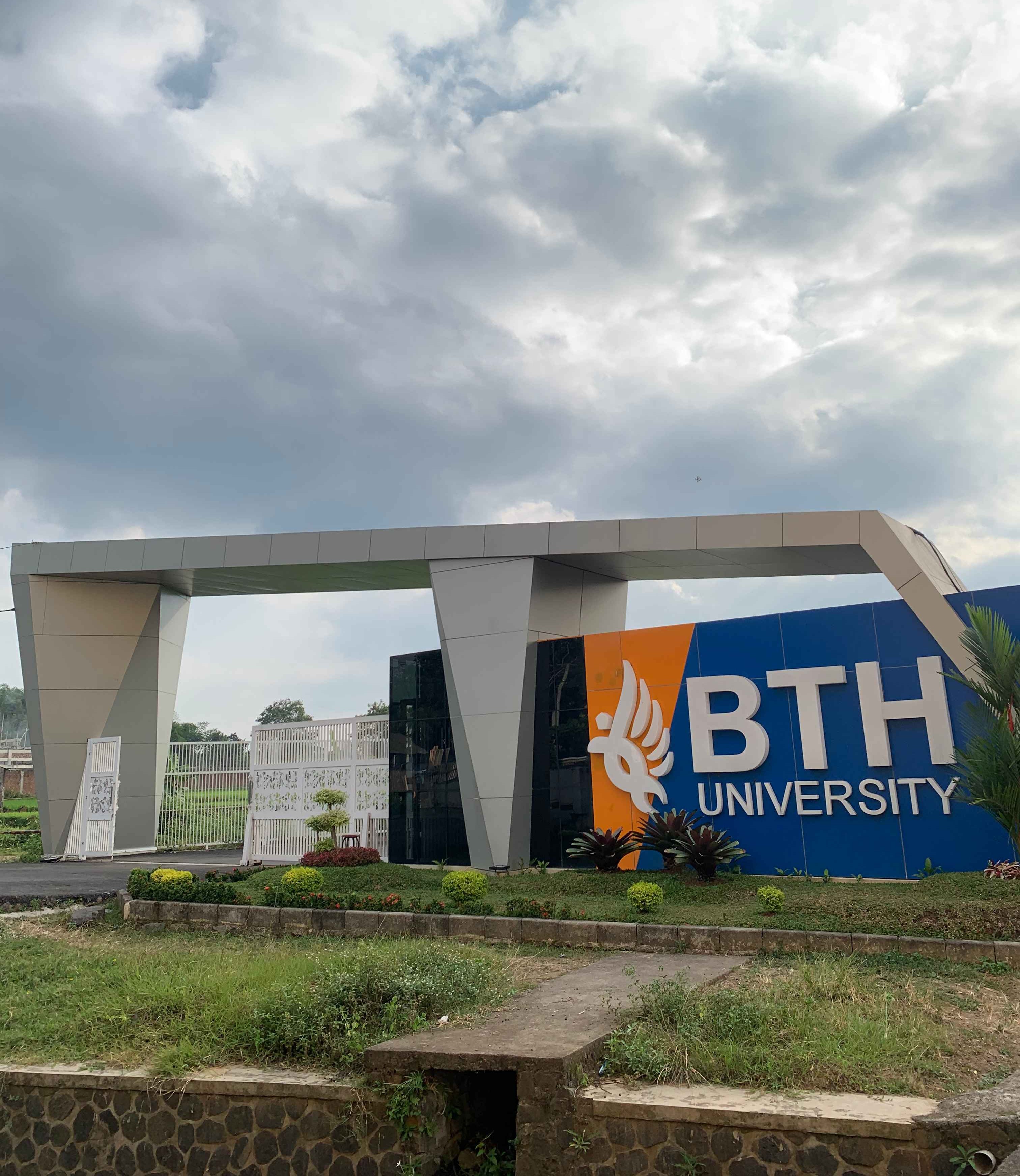 Universitas BTH
